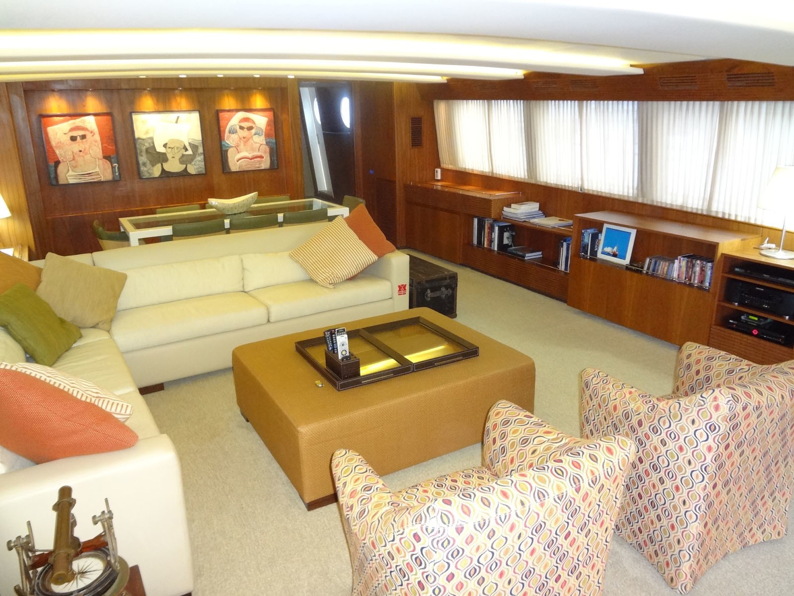 Yacht VINTAGE, Costa Verde | CHARTERWORLD Luxury Superyacht Charters